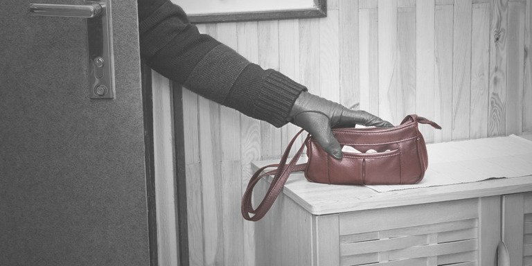 Smart Safety Tips for Living Alone When You're a Woman